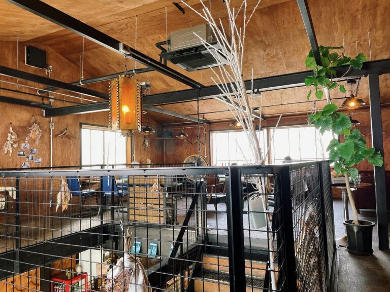 〖3Rings -スリーリングス-〗掛川市に本格的なハンバーガーが楽しめる♡ ひとり女子のおしゃれで美味しいカフェめぐり | くるたび